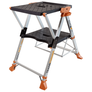 Darba galdi un to piederumi